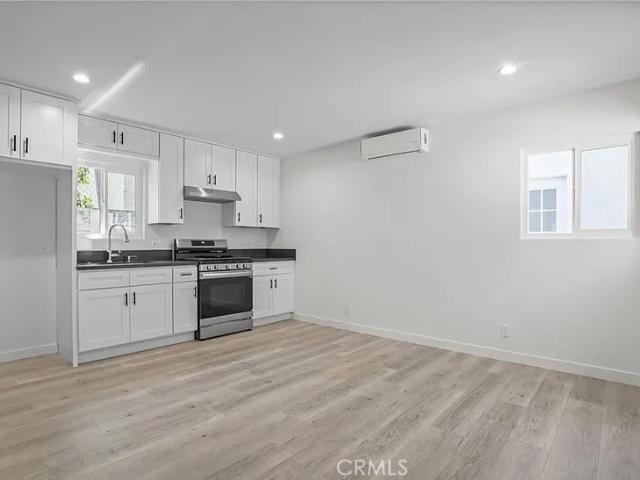 8814 Haskell Ave, North Hills, CA 91343 | MLS #GD25281 | Compass