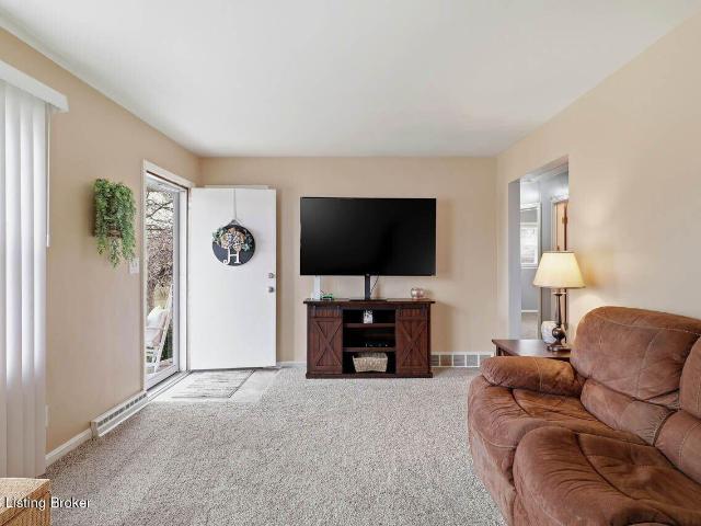 8814 Terry Rd