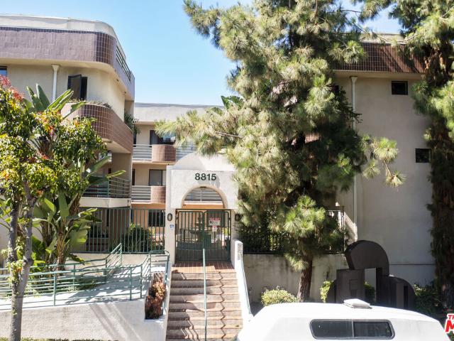 8815 Cynthia St, West Hollywood, CA 90069 | MLS #26640