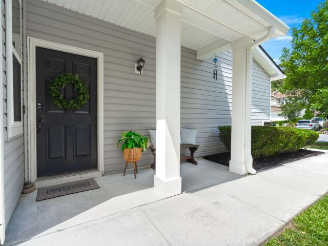8815 Shadowglen Drive