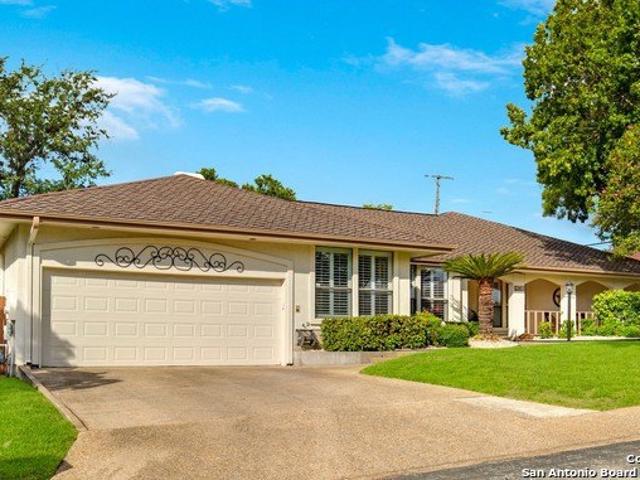 8815 Spanish Moss, San Antonio, TX 78239