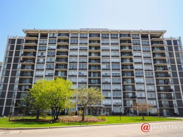 8815 W Golf Rd Apt 3A, Niles, IL 60714