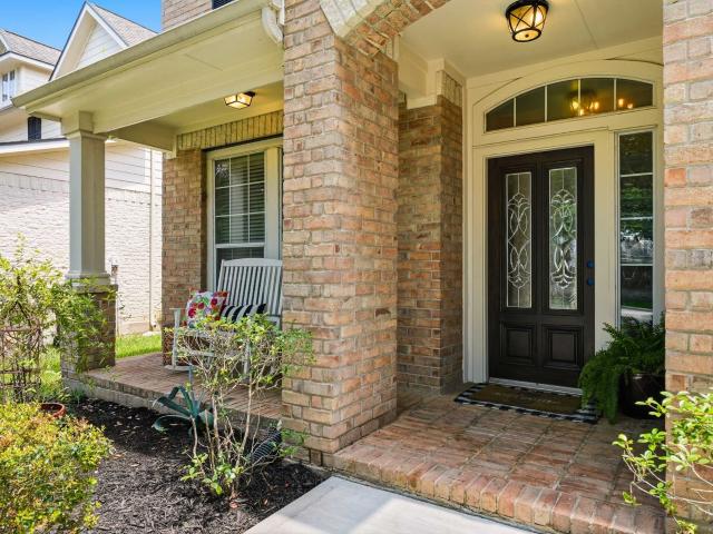 8815 Wenona Walk