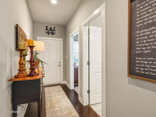 8816 Sanctuary Ln