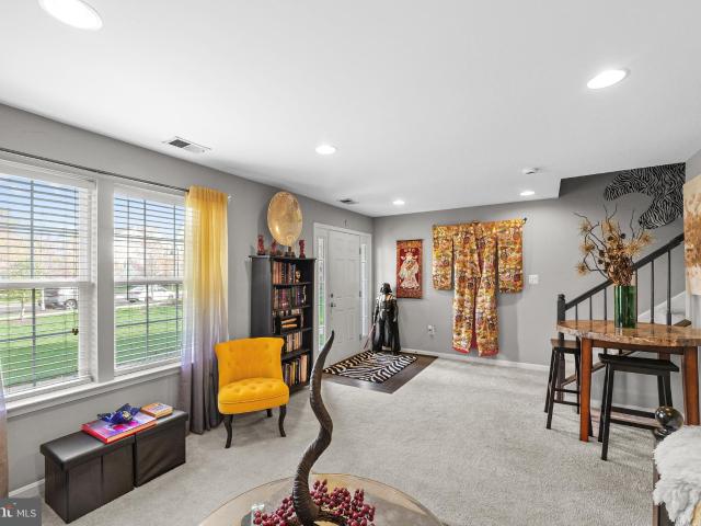 8817 Bentfield Dr, Manassas, VA 20110 | MLS #VAMN2010 | Compass