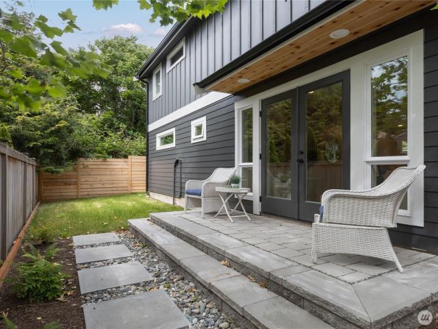 8817 Densmore Ave N, Seattle, WA 98103 | MLS #2513