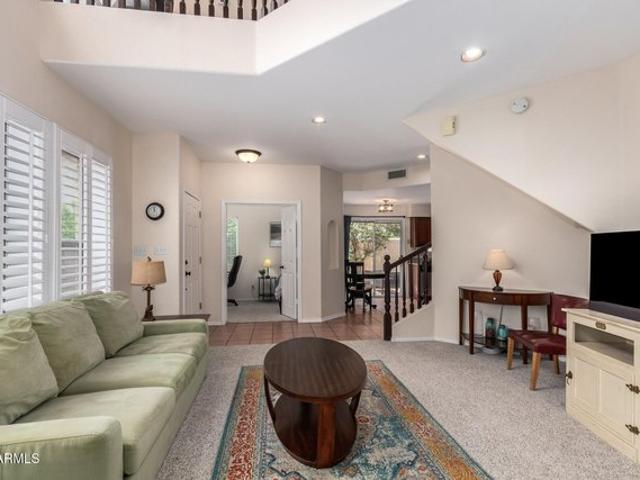 8817 S 51st St Unit 1, Phoenix, AZ 85044