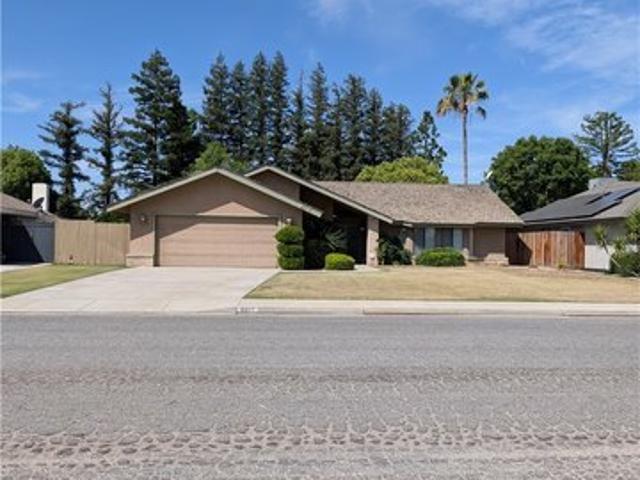 8817 Sierra Oak Dr, Bakersfield, CA 93311