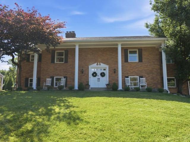 8818 Morganraiders Ln, Cincinnati, OH 45236