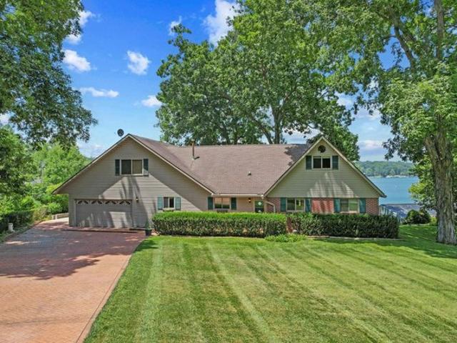 8819 E Southshore Dr, Unionville, IN 47468