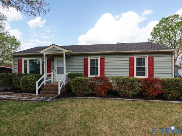 8819 Leafycreek Dr, North Chesterfield, VA 23237 | MLS #2608 | Compass