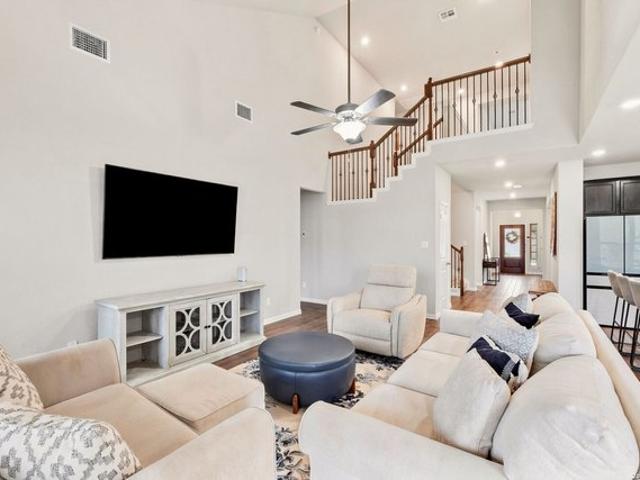 8819 Winchester Way, San Antonio, TX 78254