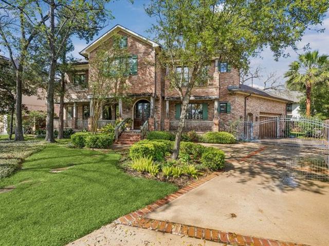 8810 Echo Valley Dr, Spring Valley Village, TX 77055