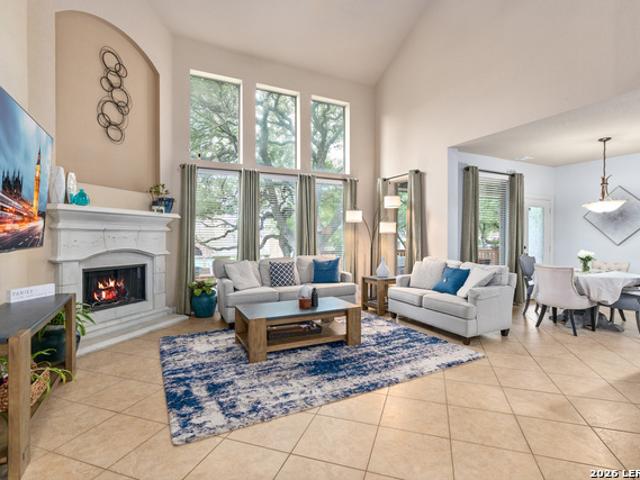 8810 Woodland Bnd