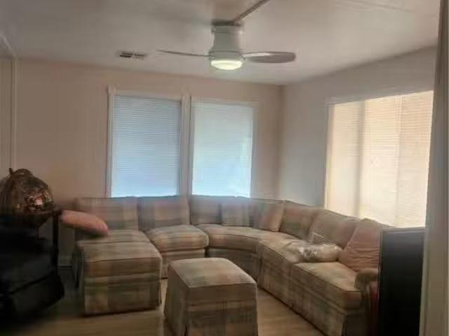 8811 CANOGA AVE SPC 349, CANOGA PARK, CA 91304 Single Family R.