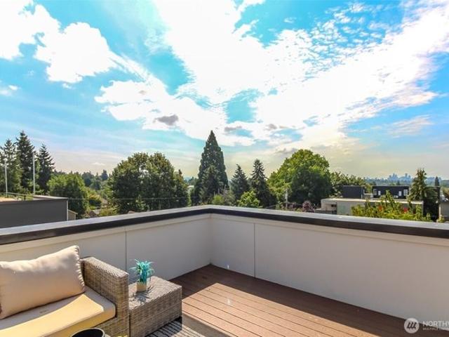 8811 Interlake Ave N Unit A, Seattle, WA 98103