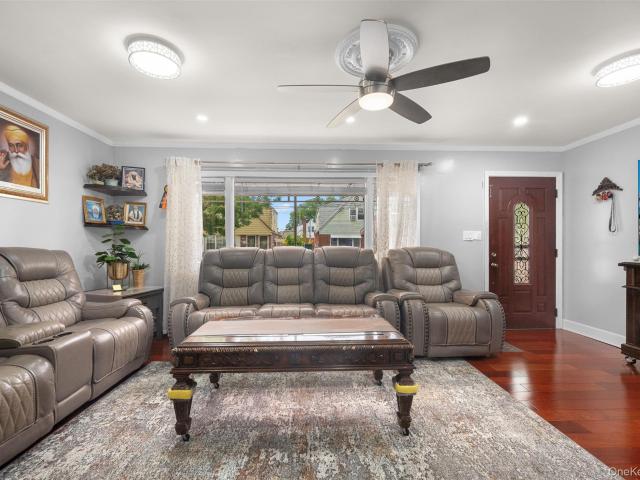 8811 Sabre Street