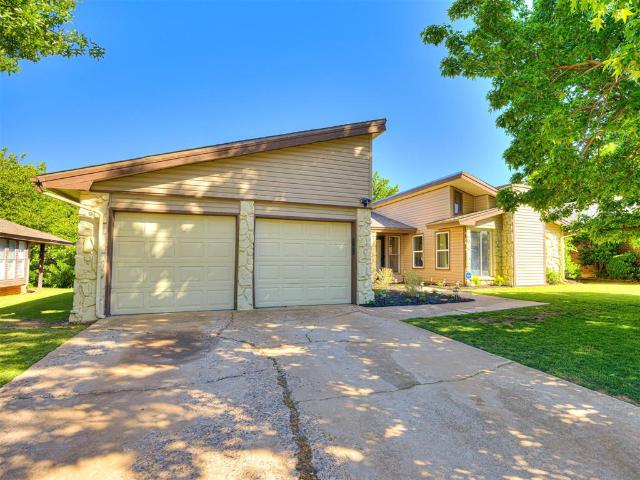8812 N McKee Boulevard