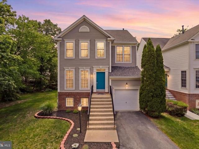 8812 Fenimore Pl, Bristow, VA 20136