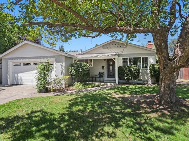 8813 Mavis Ave, Orangevale, CA 95662