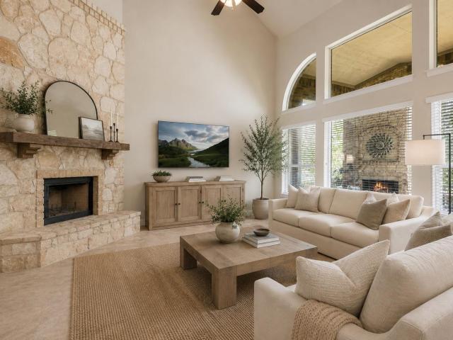 8813 Fescue Ln