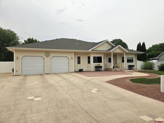 881 Cypress Wood Ln, Delta, CO 81416