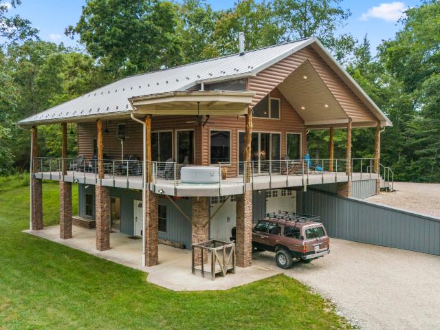 881 Booth Ridge Road