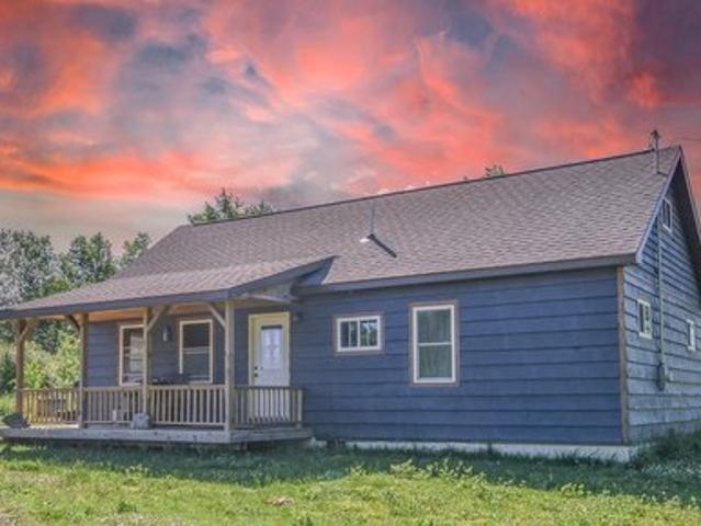 881 Brent Dr, Sherwood, MI 49089