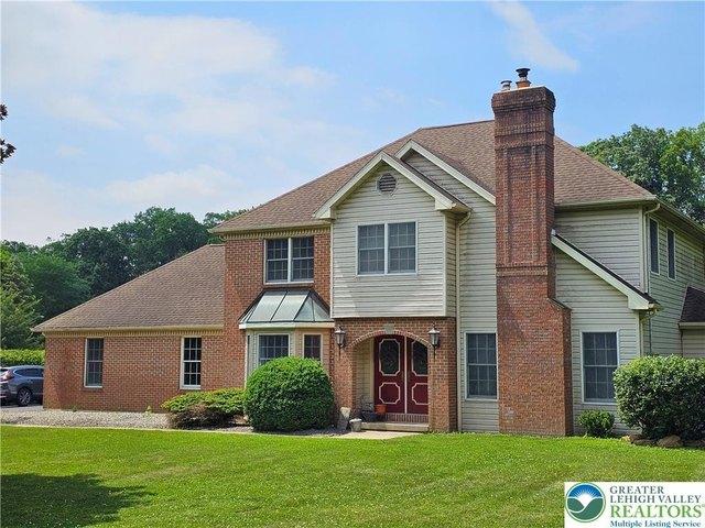 881 Gove Rd, Bushkill, PA 18064