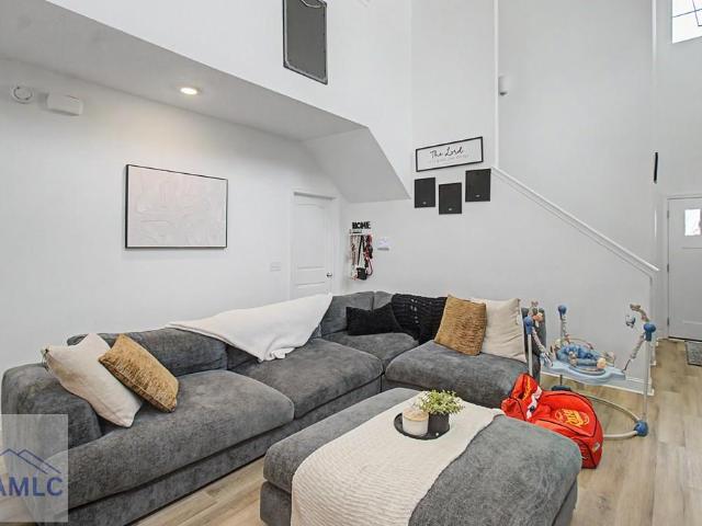 881 Grayson Avenue