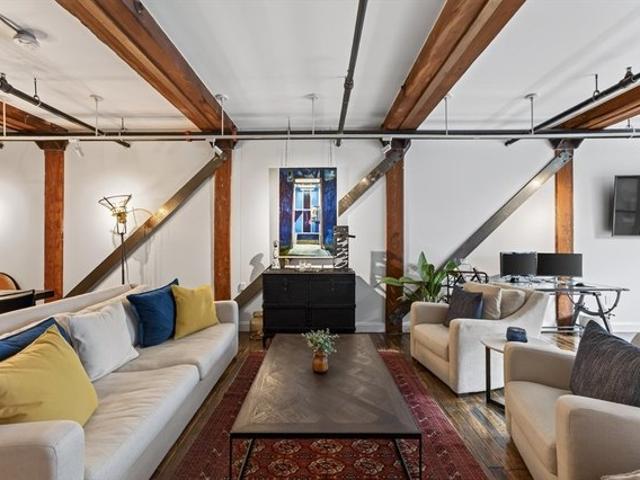 881 E 1st St Unit 203, Boston, MA 02127