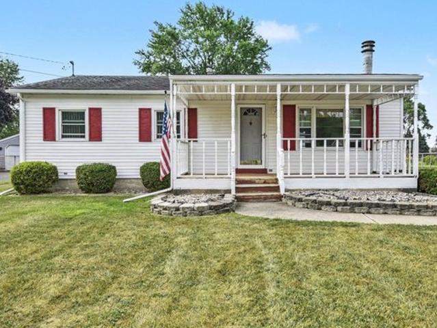881 Edison St, Saginaw, MI 48604