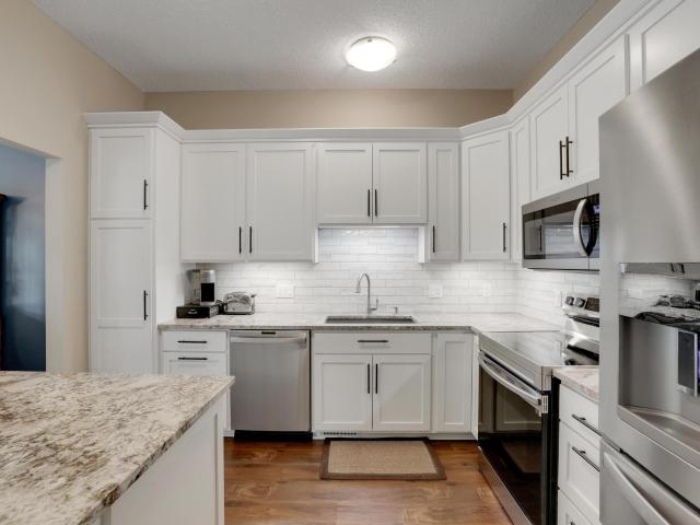881 Kimberly Lane