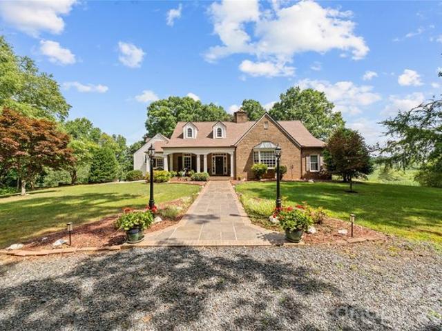 881 Handy Rd, Denton, NC 27239