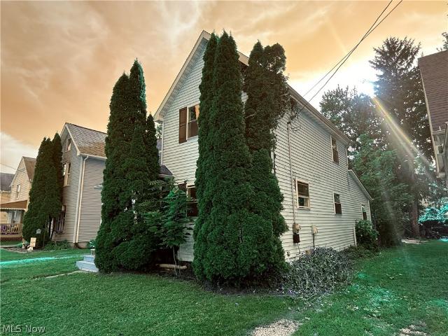 881 Harbor Street