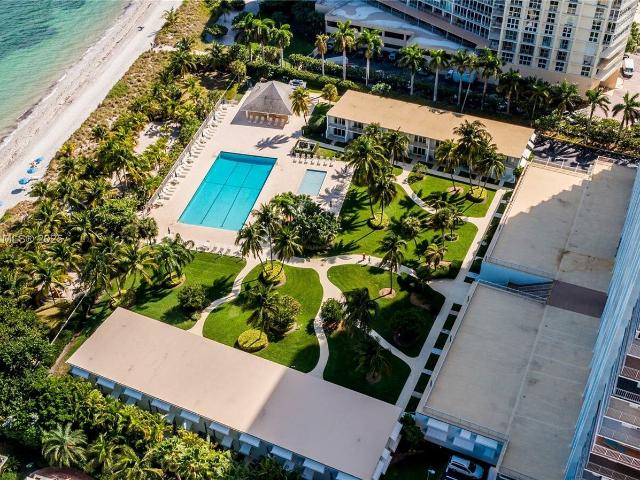 881 Ocean Dr, Key Biscayne, FL