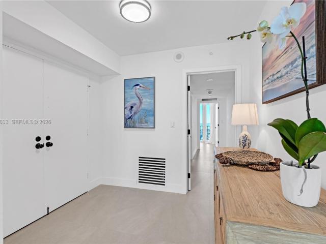 881 Ocean Dr, Unit 27D, Key Biscayne, FL 33149 | MLS #A11974 | Compass