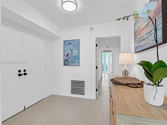 881 Ocean Dr Unit 27D, Key Biscayne, US, FL