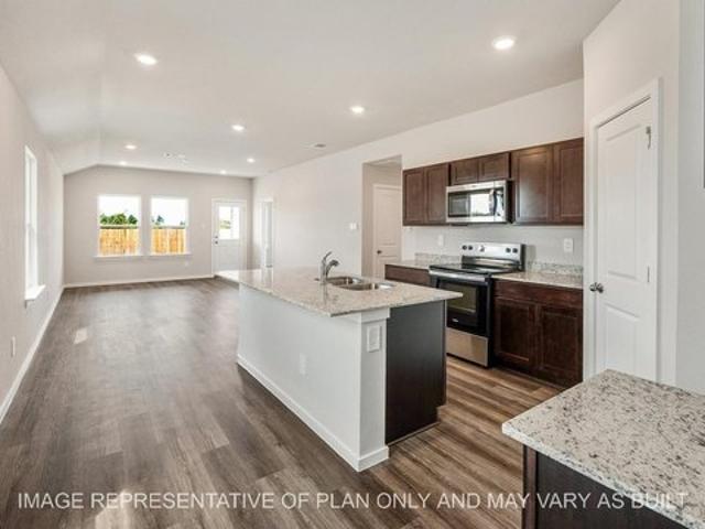 881 Lady Bird Ln, College Station, TX 77845