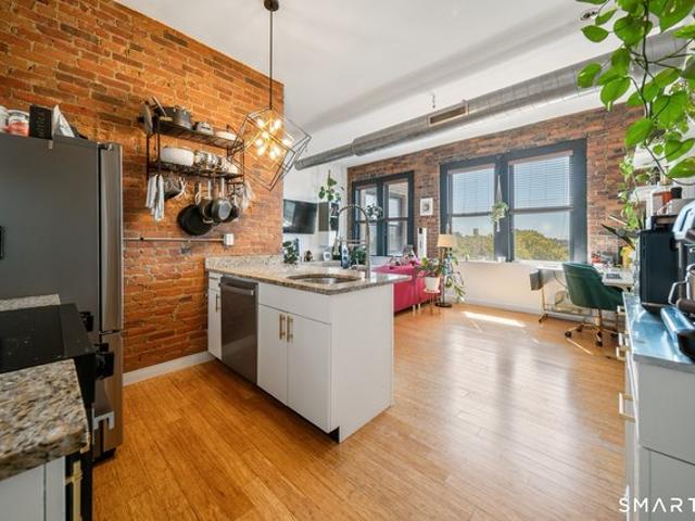 881 Lafayette Blvd Unit 4I, Bridgeport, CT 06604