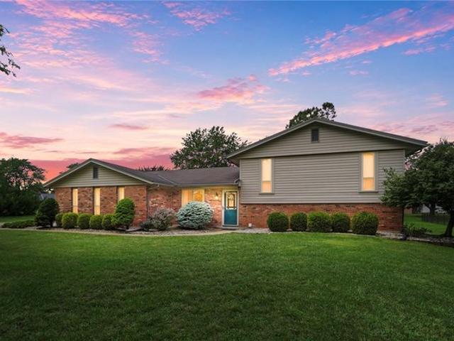 881 Lyncreek Dr, Washington Township, OH 45458