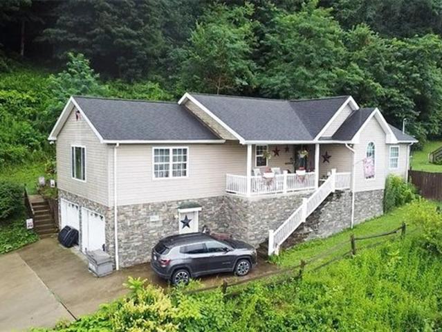 881 Morgantown Rd, Point Marion, PA 15474