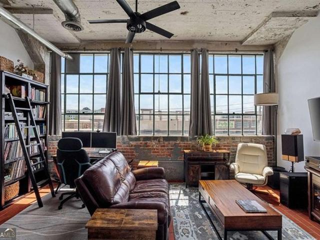 881 Memorial Dr SE Unit 310, Atlanta, GA 30316