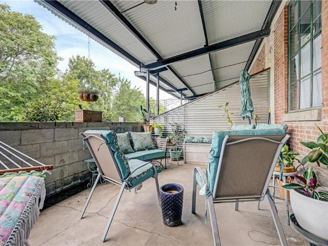 881 Memorial Drive SE 117