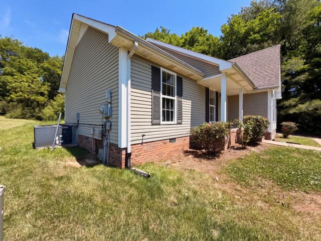 881 Salem Rd