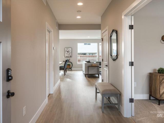 881 W Malbar St, Meridian, ID 83646 | MLS #98965