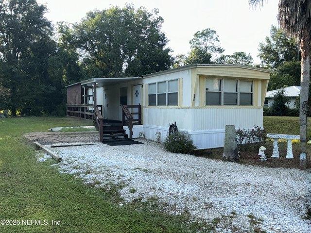 881 W River Rd, Palatka, FL 32177