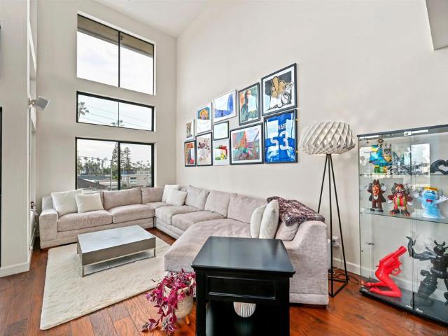 881 Thomas Ave 21
