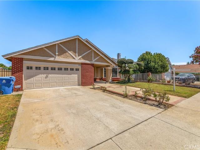 8824 Sari Avenue
