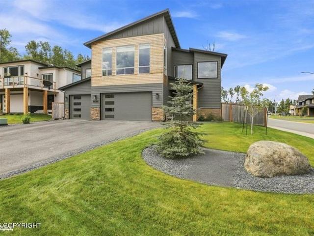 8824 Turlock Dr, Eagle River, AK 99577